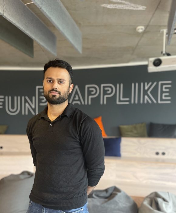 life @ applike - Applike Group